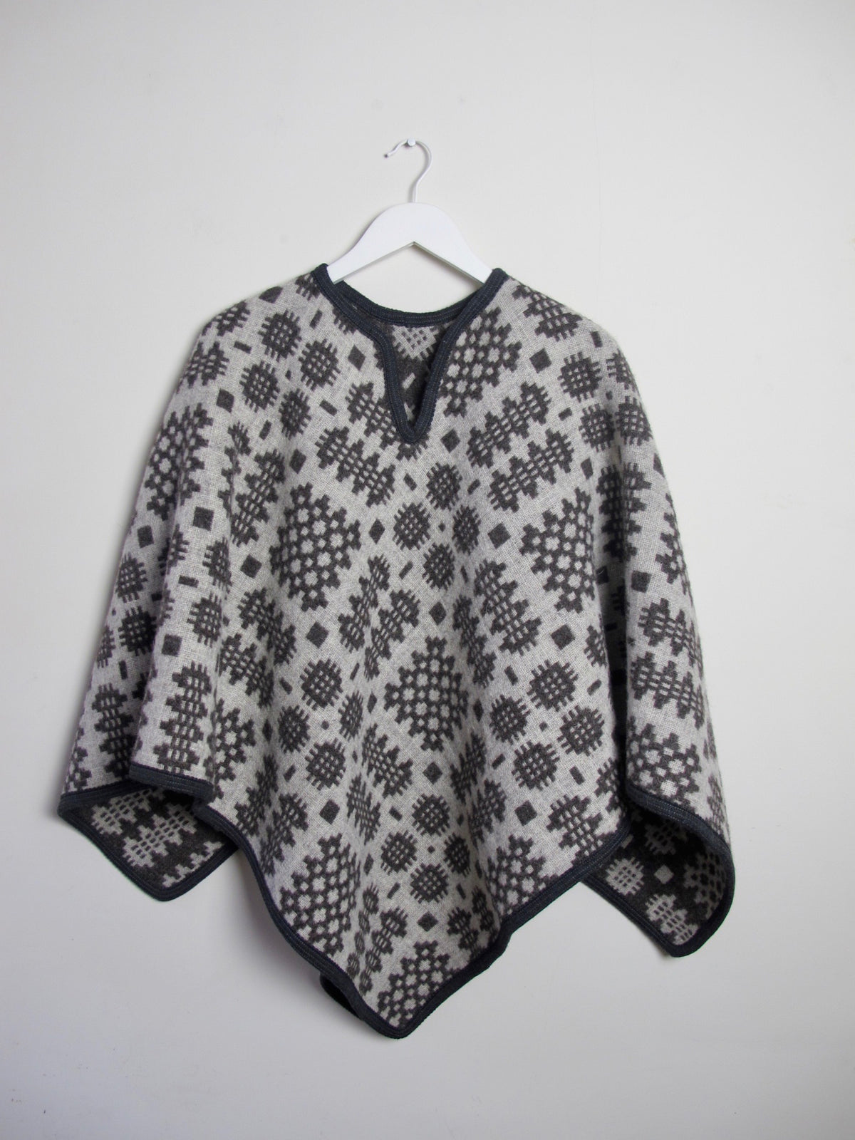 Adult Ponchos – THE WELSH GIRL