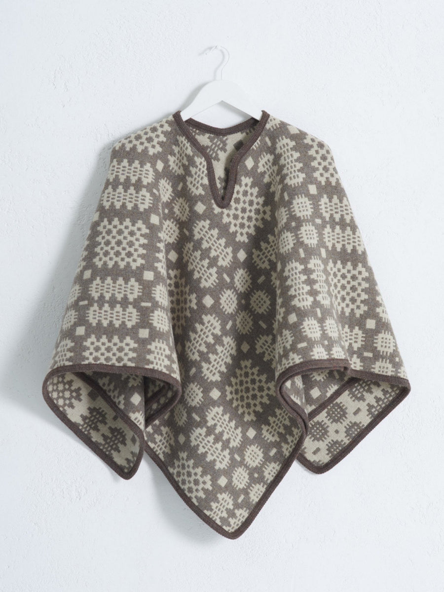 Adult Ponchos – THE WELSH GIRL
