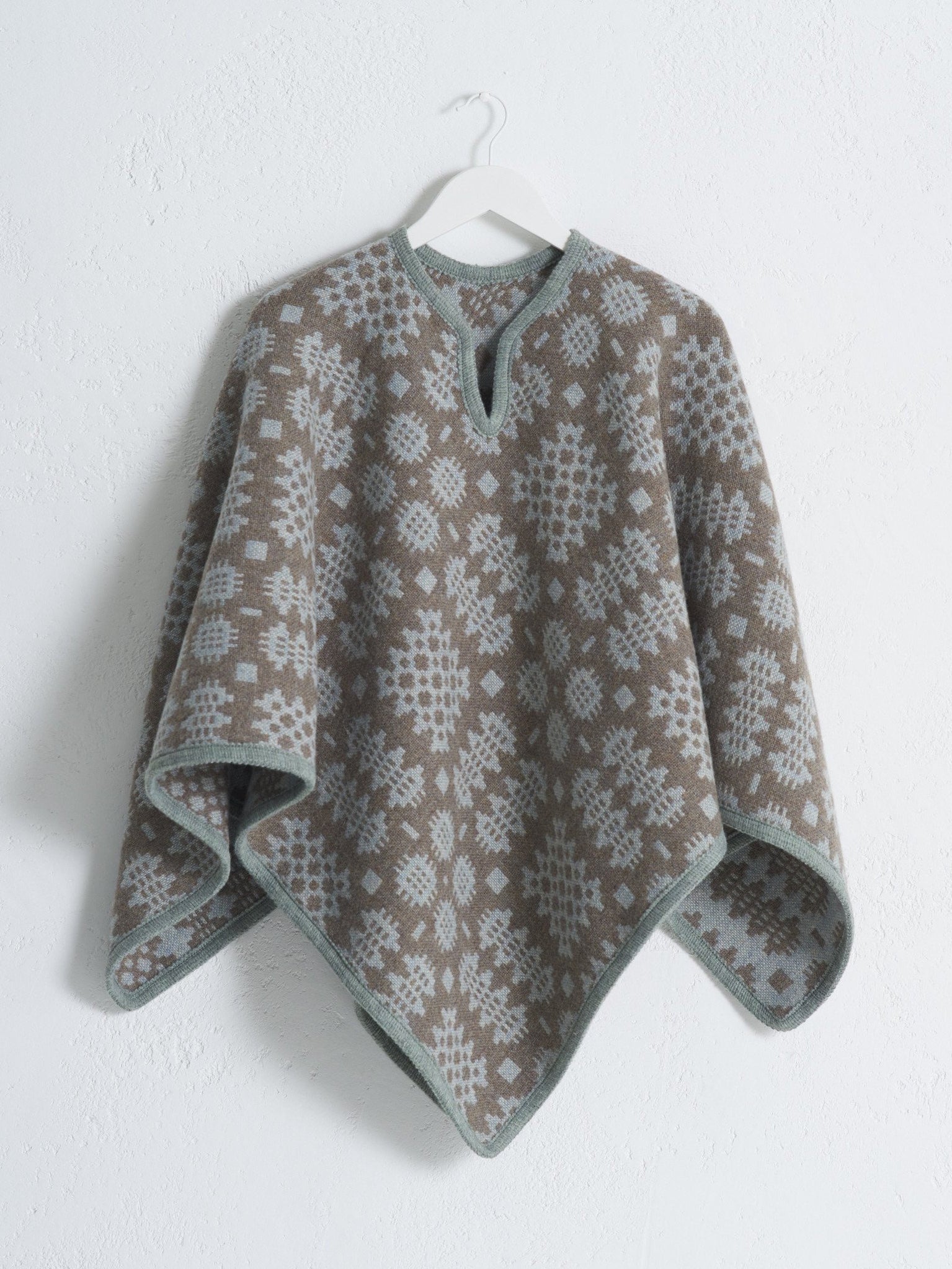 Adult Ponchos – THE WELSH GIRL